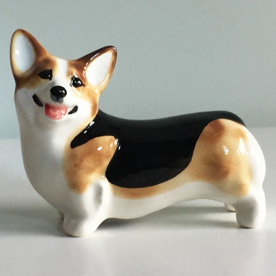 Фаянсовая скульптура Корги в черном mini