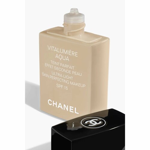 CHANEL Vitalumiere Aqua 30 SPF 15 100 22 Beige Rose