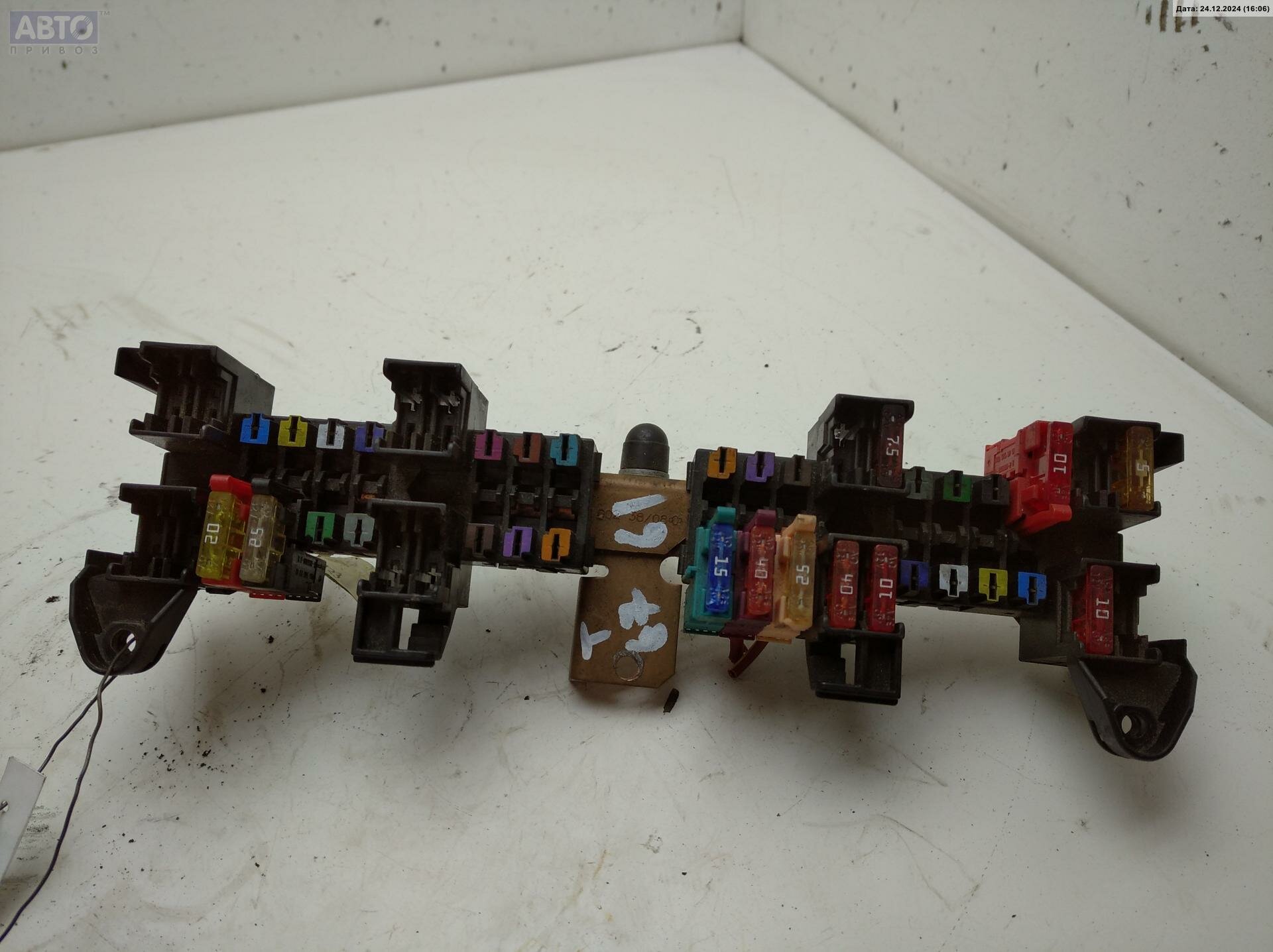 Блок предохранителей Mercedes Vito-2 / Viano W639 (2003-2014)