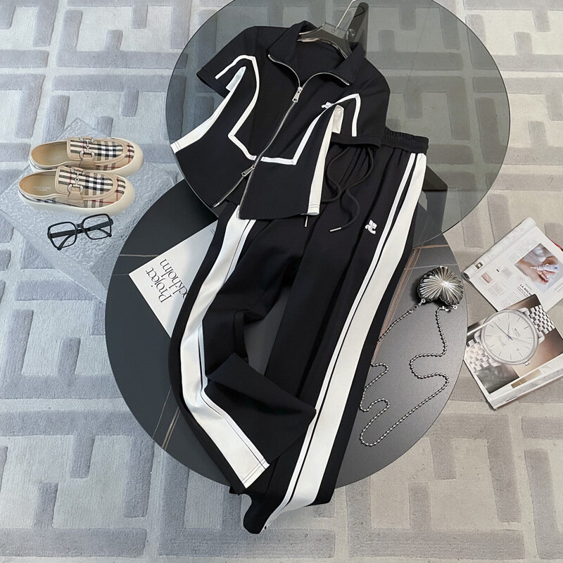 Комплект одежды