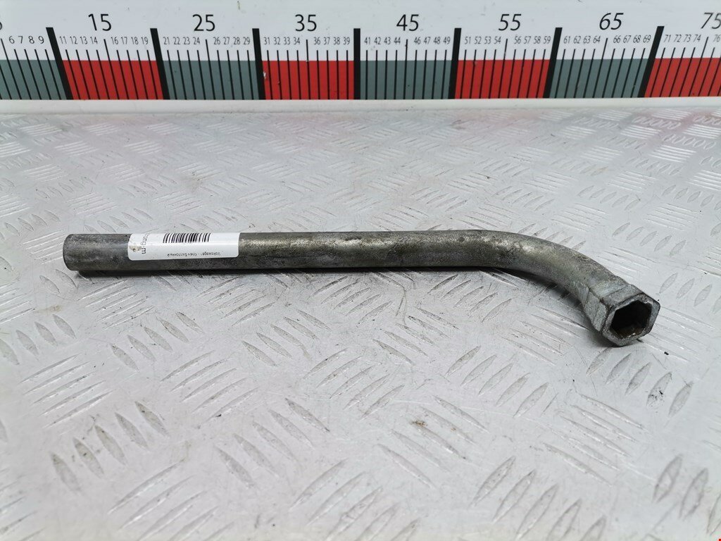 Ключ баллонный Volkswagen Golf 5 4D0012219A арт. 1999777