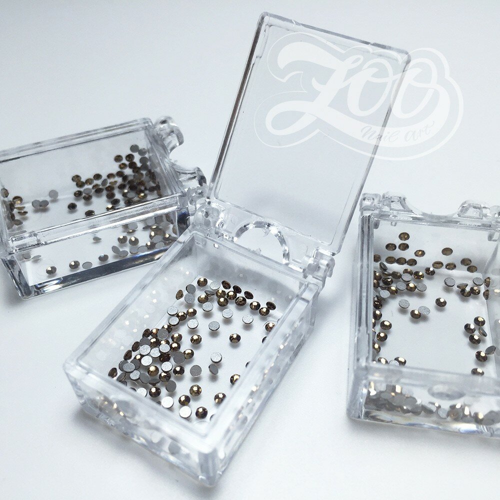 Стразы стеклянные Smoked Topaz SS4 (1.5 мм) Zoo Nail Art 100 шт №1133 (в прямоугольном боксе)