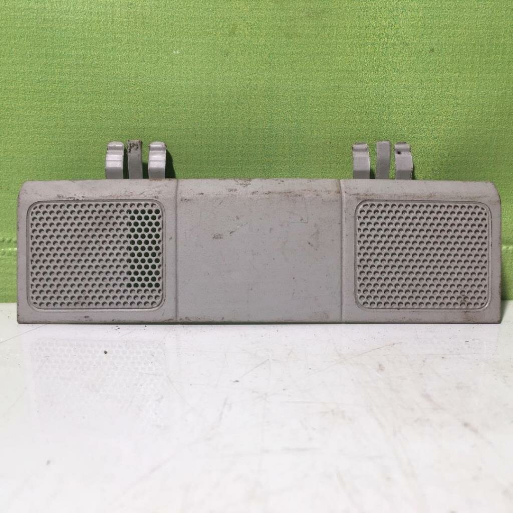 Крышка VW Golf 6 09-12