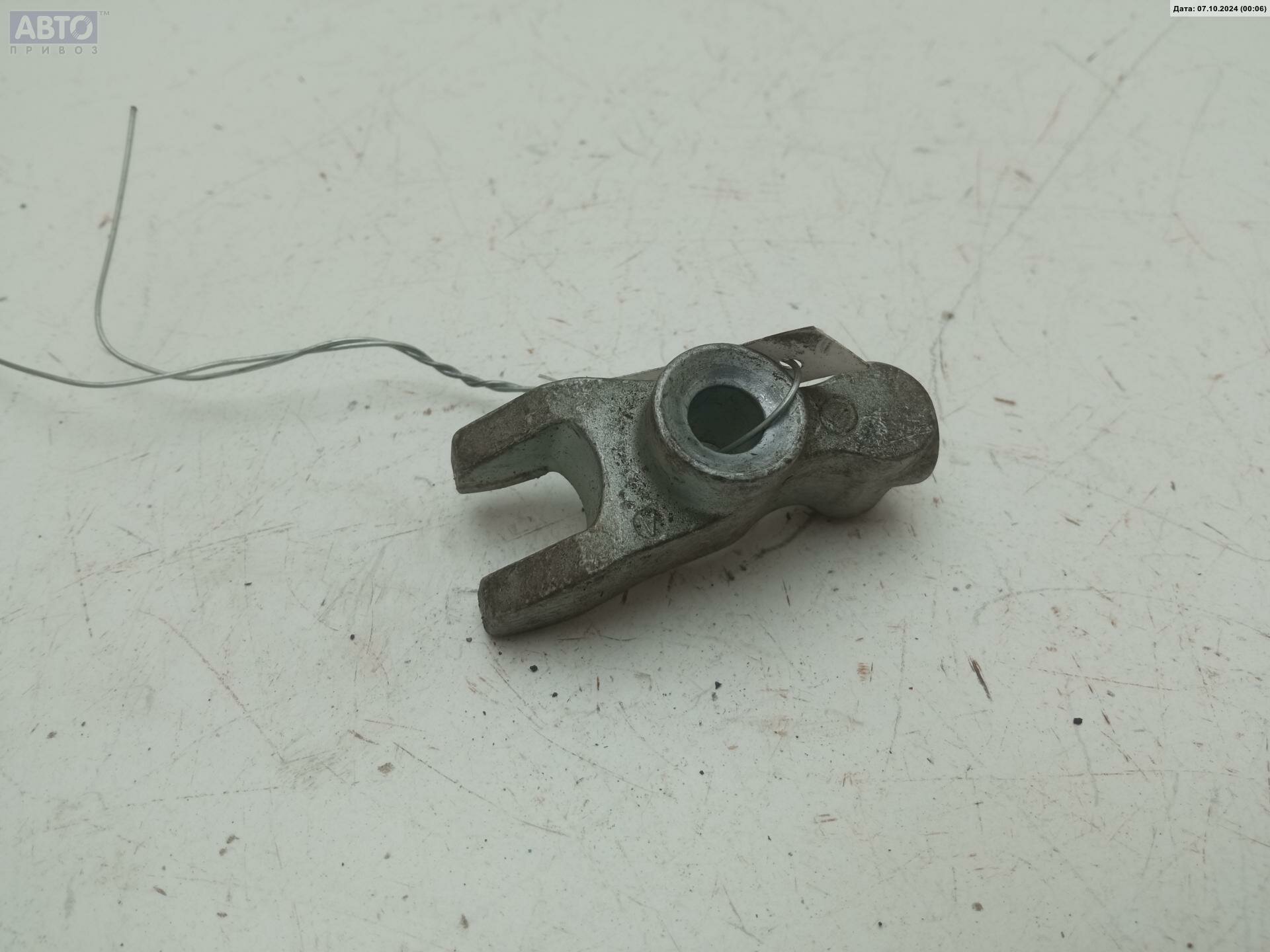 Скоба (кронштейн) крепления форсунки Alfa Romeo 156