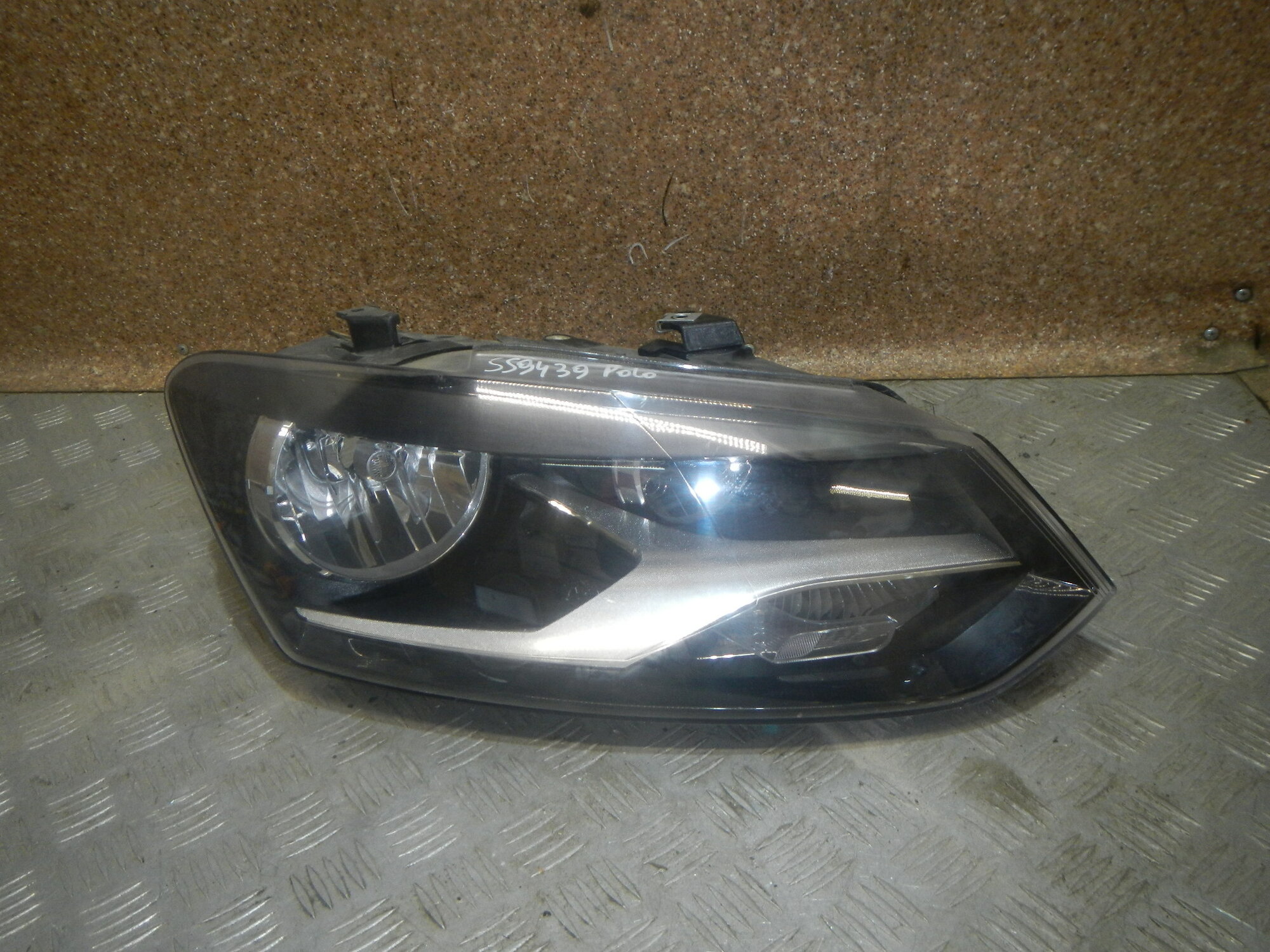 Б/У Фара правая, Volkswagen (Фольксваген)-POLO (SED RUS) (11-) VOLKSWAGEN POLO (Sed RUS) (11-) Depo, 15- Дубликат, устано...