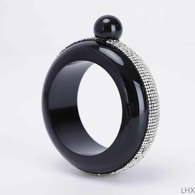 Фляжка-браслет из высококачественной нержавеющей стали, украшенная бриллиантами! Диаметр внутреннего кольца 69 мм