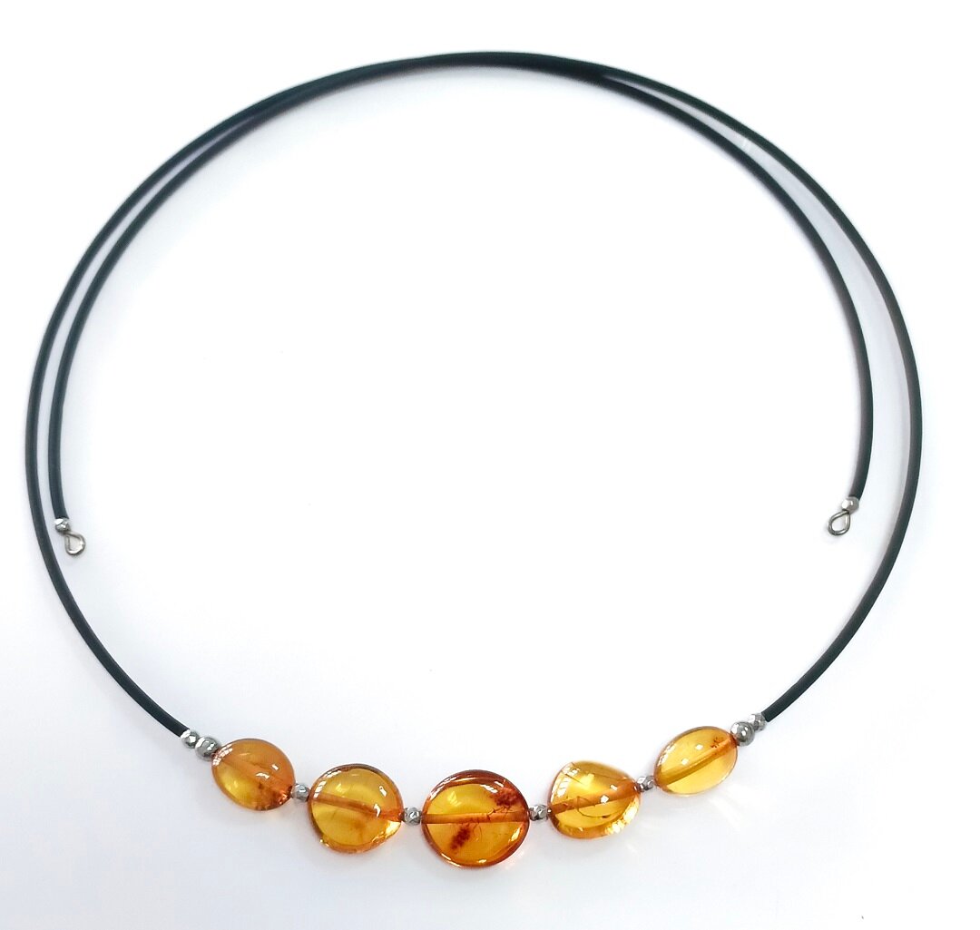 Чокер, янтарь