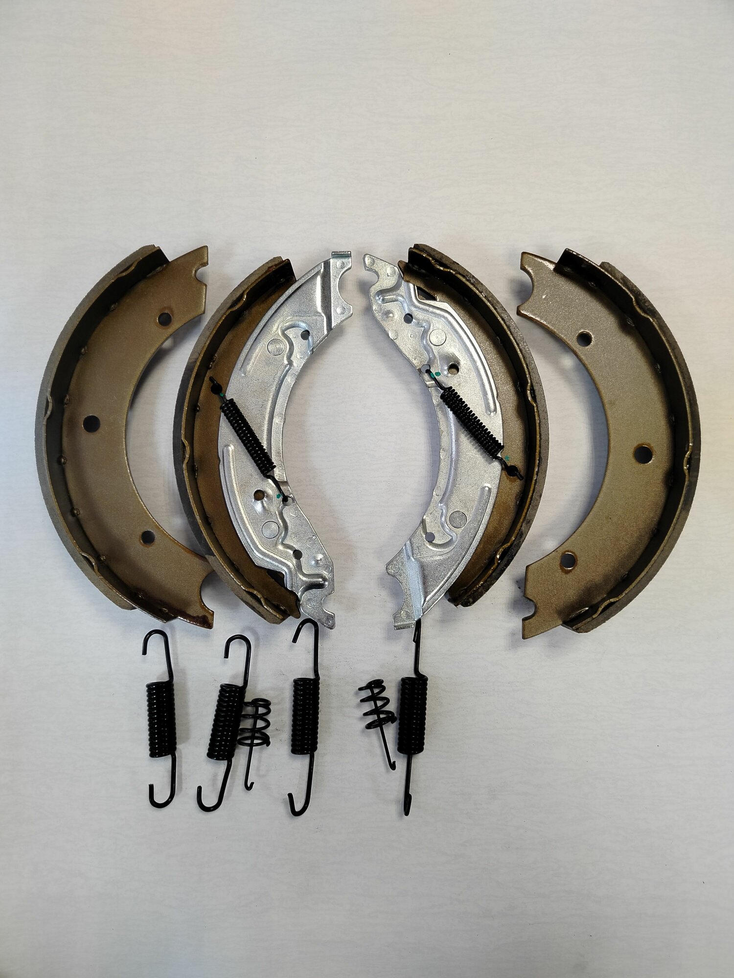 Набор тормозных колодок Knott(Аналог) 250х40 на одну ось