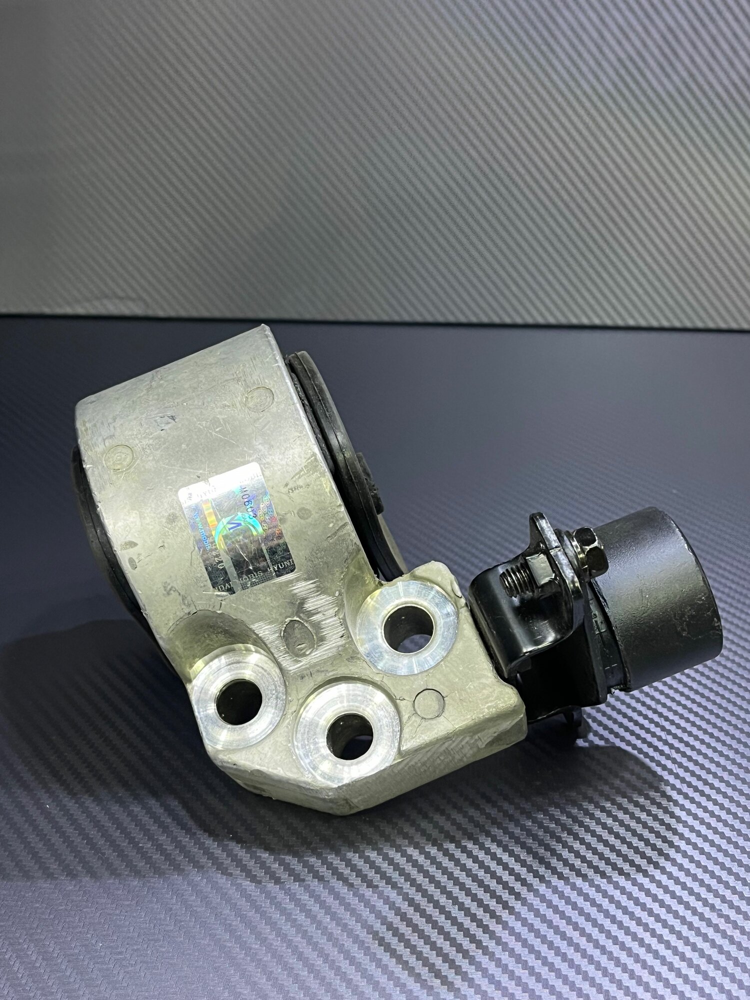 Опора двигателя Hyundai/Kia арт. 21810-22520