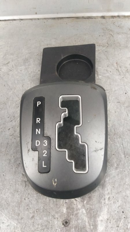 Накладка селектора АКПП Kia Rio QB G4FC BW431725 846514Y100