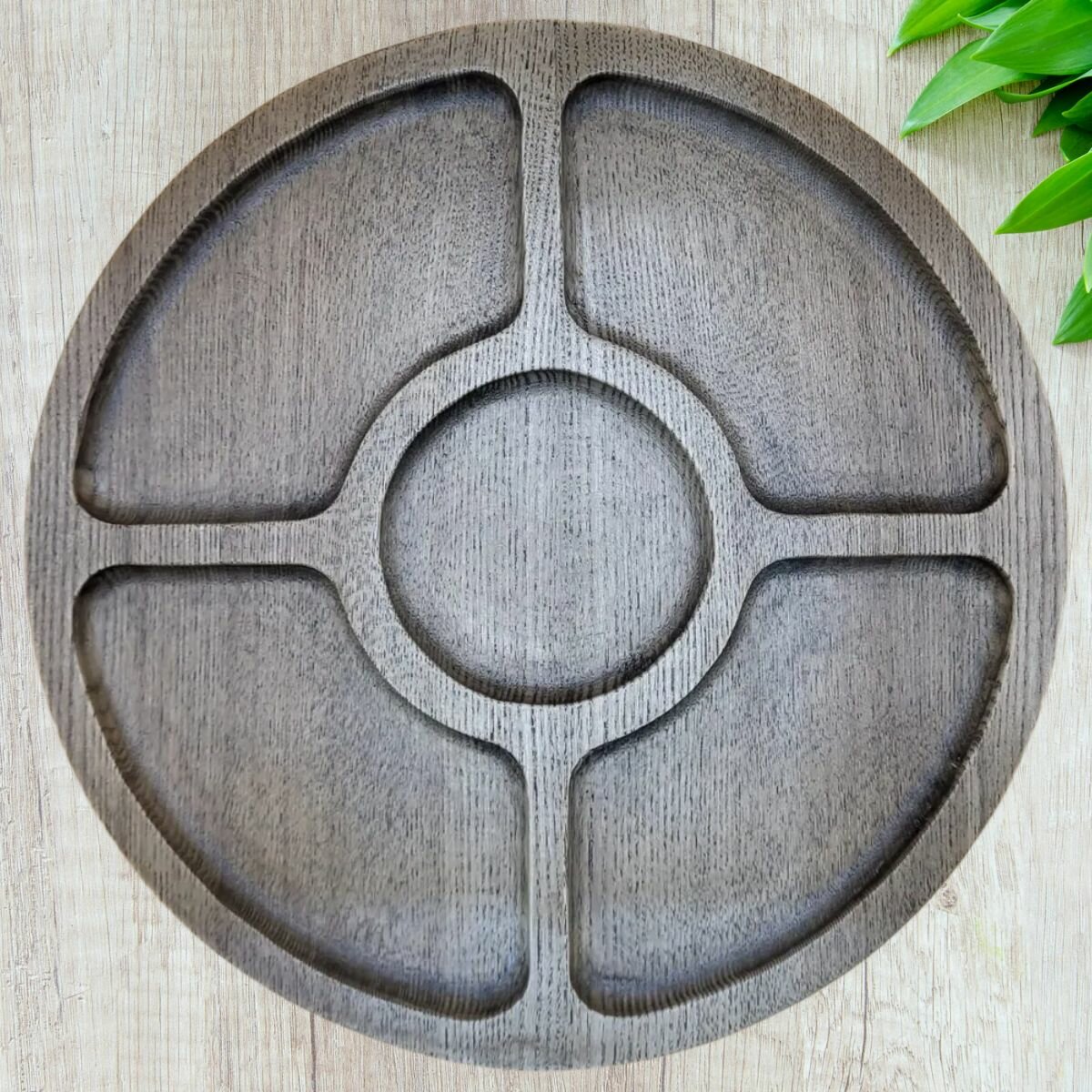 Менажница деревянная из цельноламельного дуба круглый tree-01