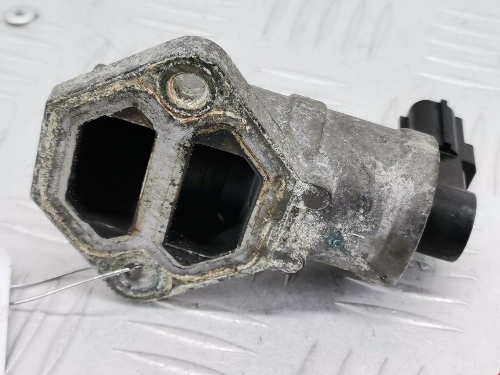 Клапан холостого хода (регулятор) Ford Mondeo 3 1358402 арт. 1677263