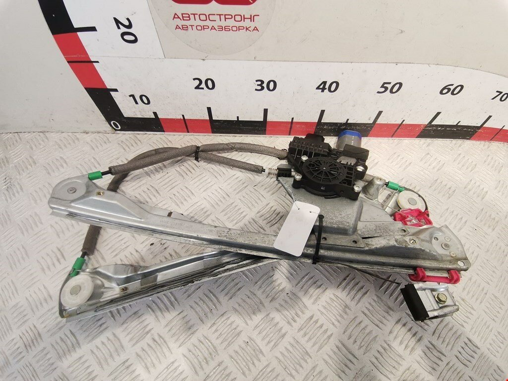 Стеклоподъемник электрический двери передней правой Ford Focus 1 XS4123200 арт. 1517194