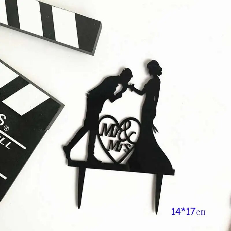 Черный акриловый топпер для торта "Mr & Mrs" 14*17см