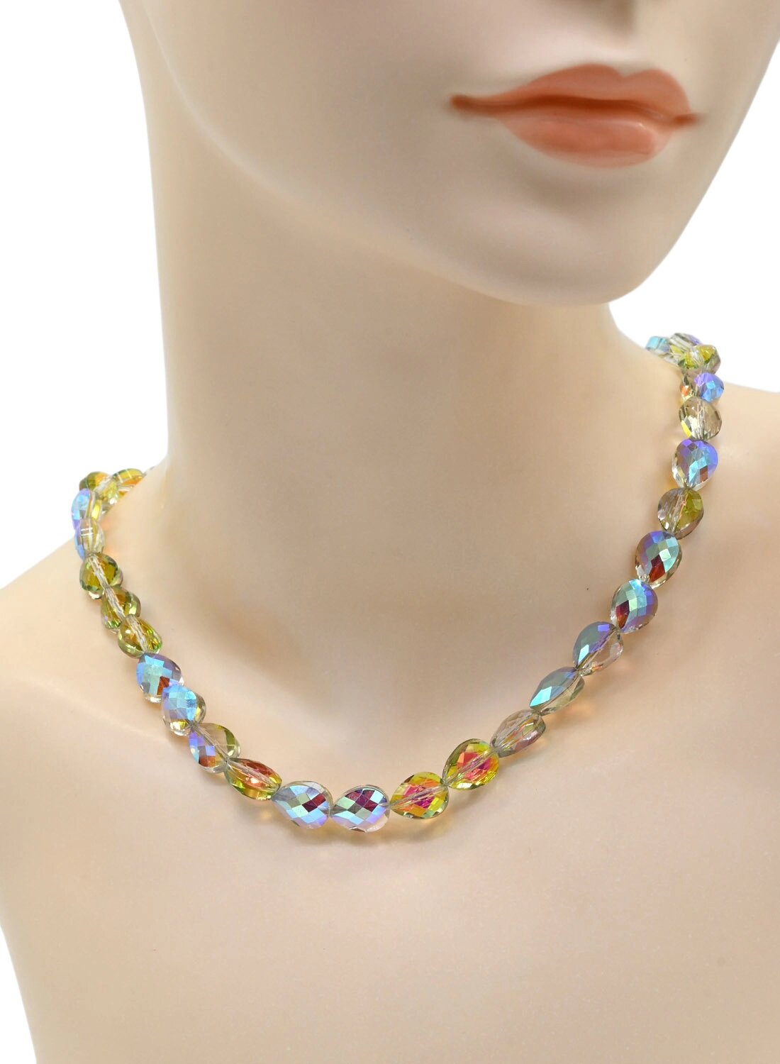 Бусы, циркон