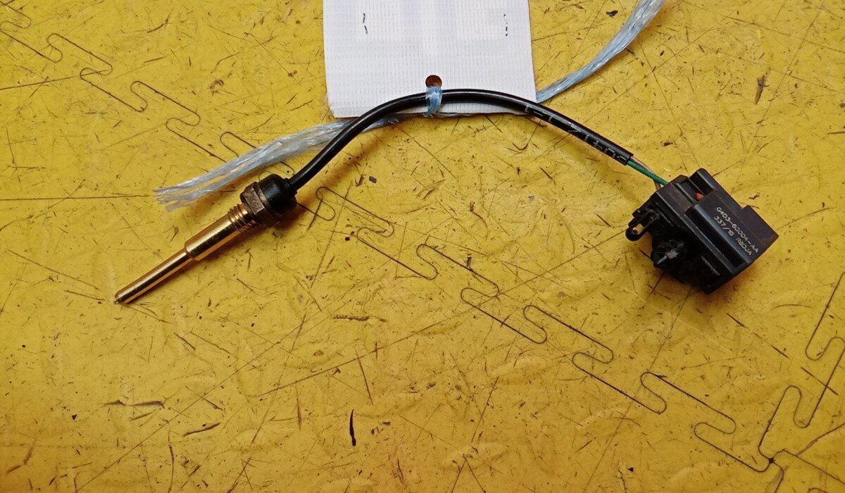 Датчик температуры F-PACE Jaguar G4D36G004AA