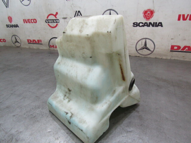 Бачок стеклоомывателя для а/м KAMAZ 5490, Mercedes Axor