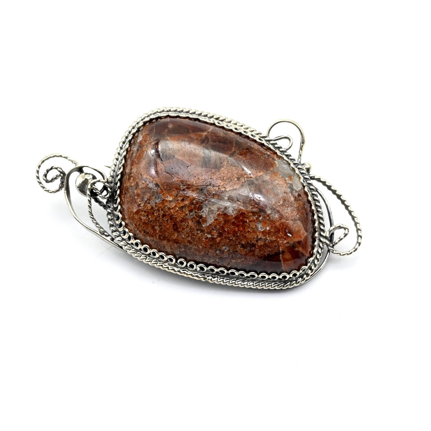 Брошь, гранат