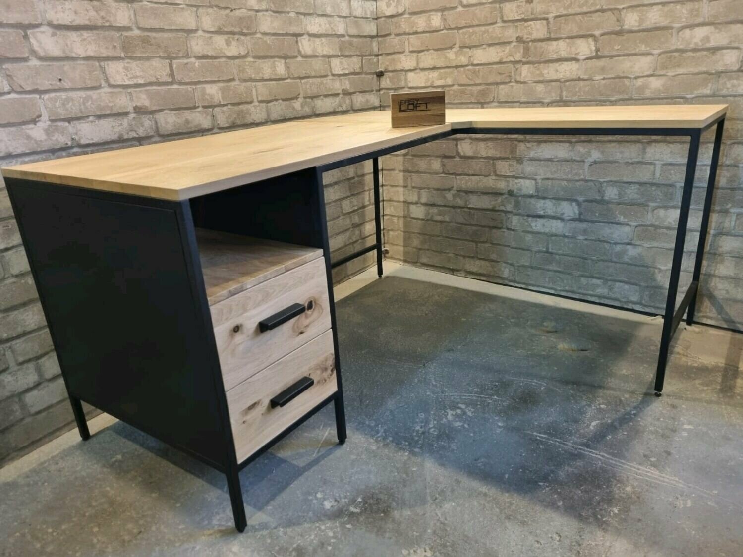 Стол EasyLOFT письменный угловой массив дуба, 60x60x75 см, цвет бежевый