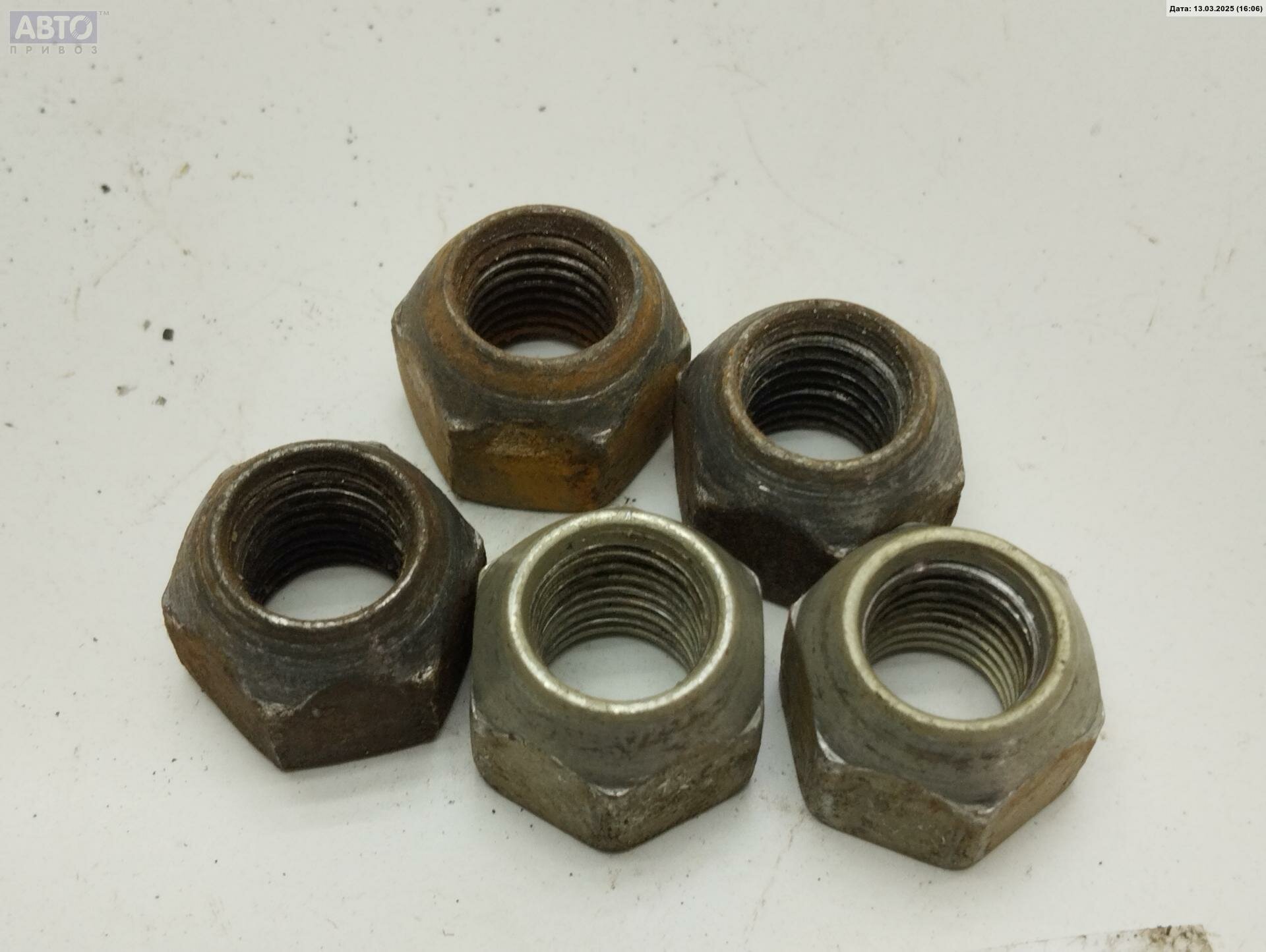 Болт колесный (гайка колесная) Ford Focus 2 (2004-2010)