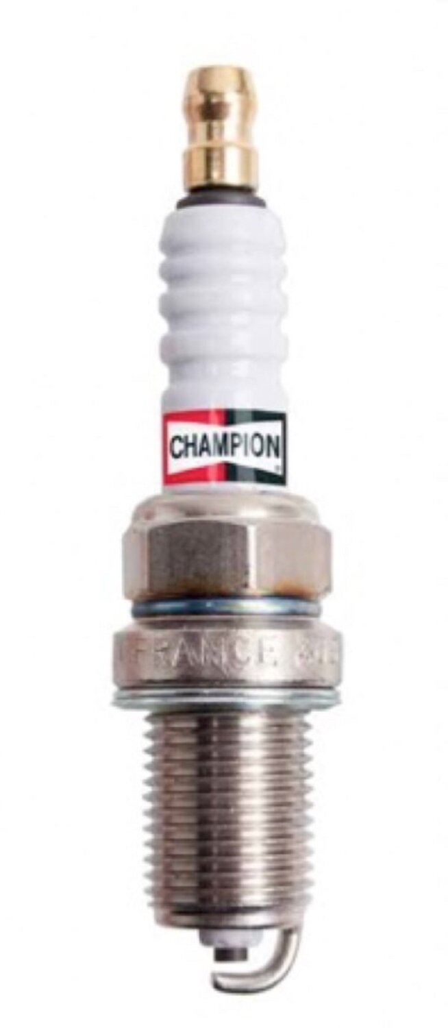 Свеча зажигания Champion COPPER PLUS RN11YCC/OE051, для ГАЗ, Daihatsu, Porsche
