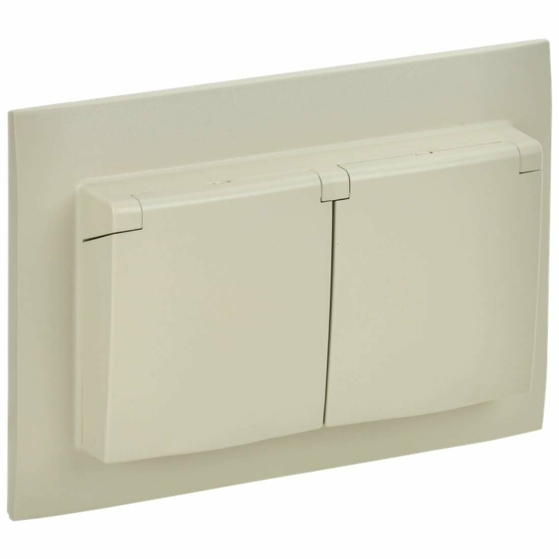 Розетка IEK SKANDY двухместная с заземлением, шторками и крышкой 16А в сборе IP44 SK-R12B бежевый SK-R26-16-44-K10-F