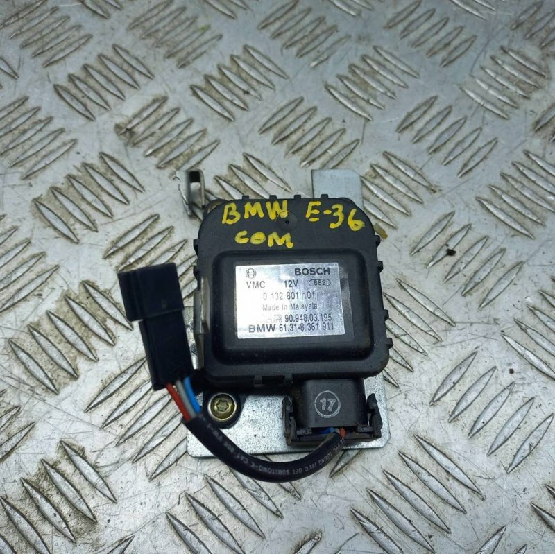 Б/У Моторчик заслонки печки Bmw 3 E36 / Бмв 3 E36 1.6 М43 102Л.С 1998