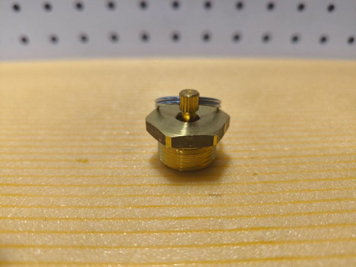 Клапан слива конденсата из ресивера (М22x1,5) МАН мерседес рено ивеко ДАФ ЗИЛ, КАМАЗ, МАЗ вольво рено BPW