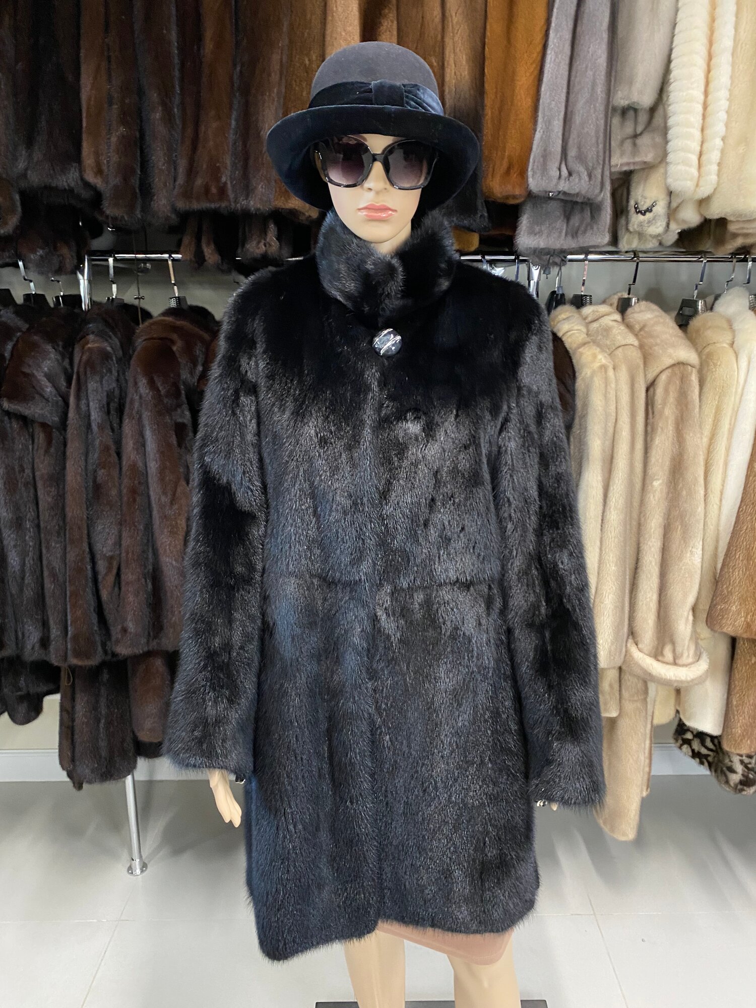 Шуба. Стильная. Норка. Классика 44-46 р.