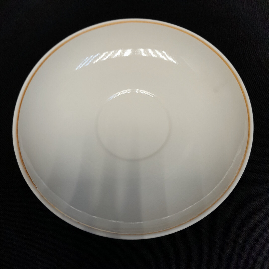 Чайное блюдце, Дулево, фарфор, кант люстр, пересорт клейм. Винтаж, СССР.