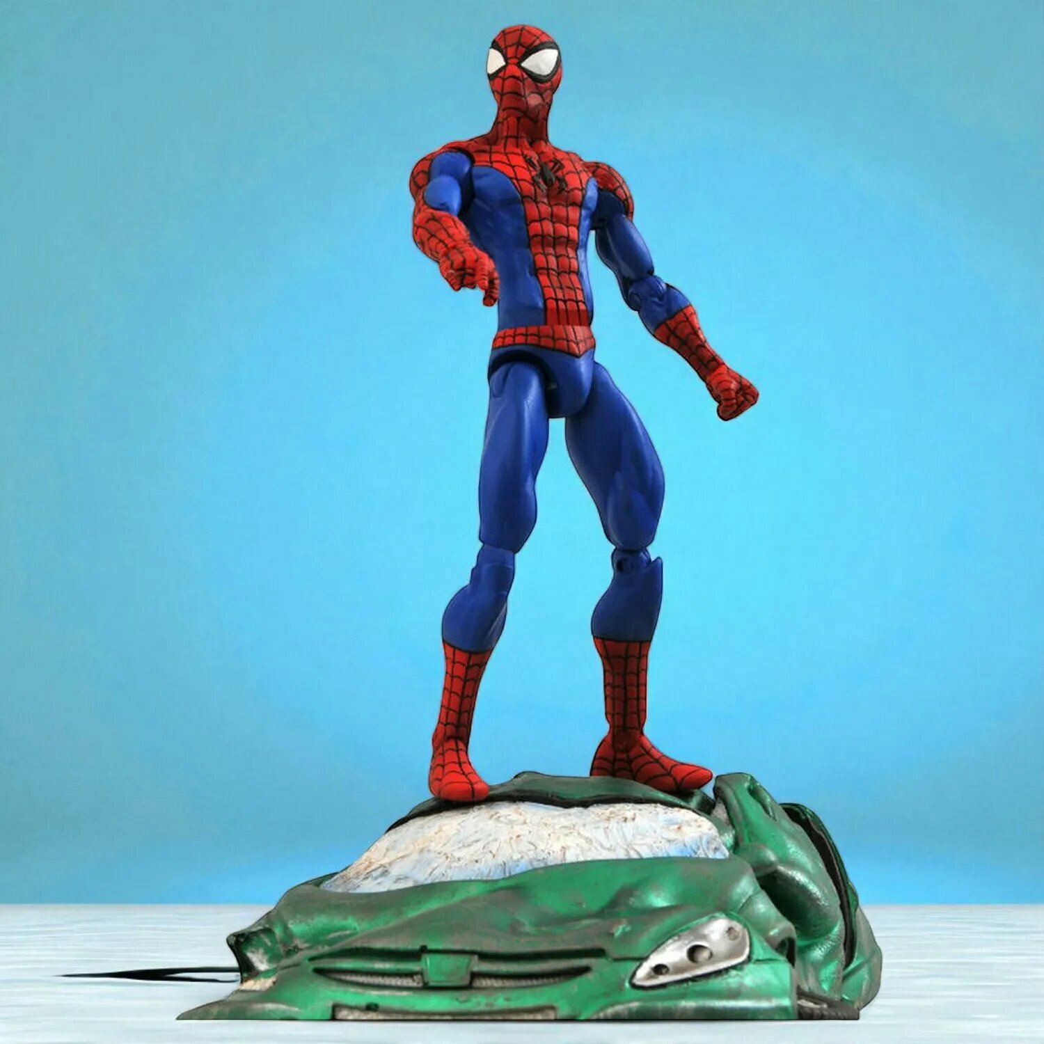 Фигурка Человек-Паук Классический из серии Marvel Select, с диорамой, коллекционная