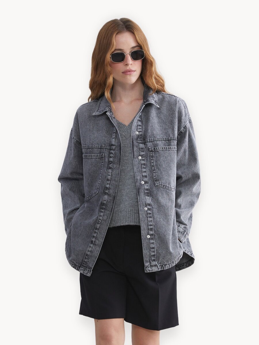 Куртка джинсовая