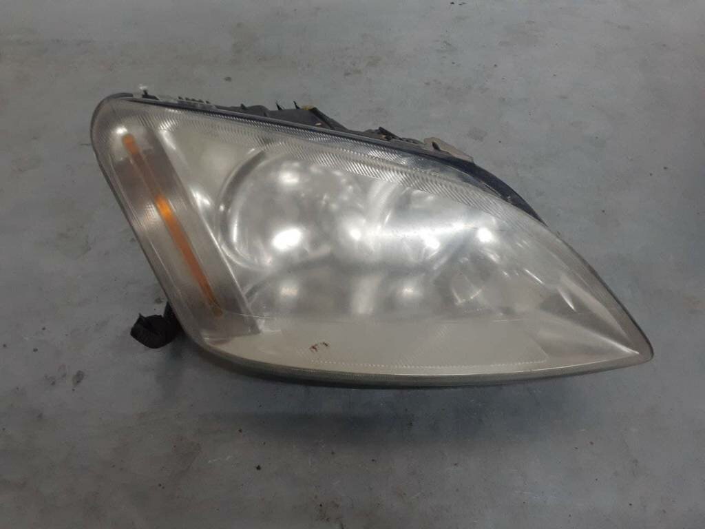 Фара правая Ford C-Max 2006 3M5113005