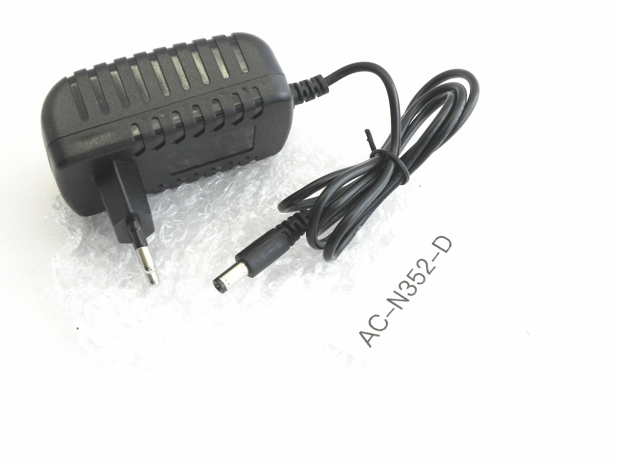 Блок питания зарядное устройство для пылесоса для робота-пылесоса 24V 0.6A 5.5*2.5