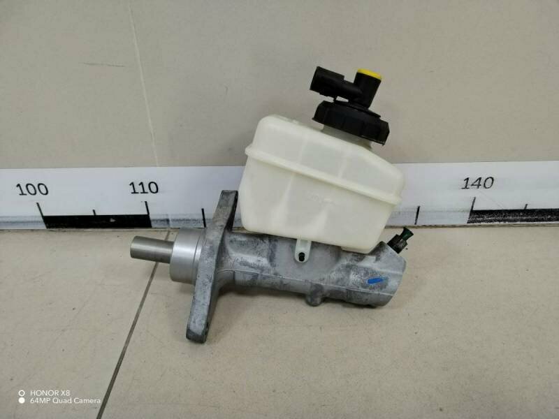 Цилиндр тормозной главный Renault Duster 2012 кат.номер: 460119952R 6001551315