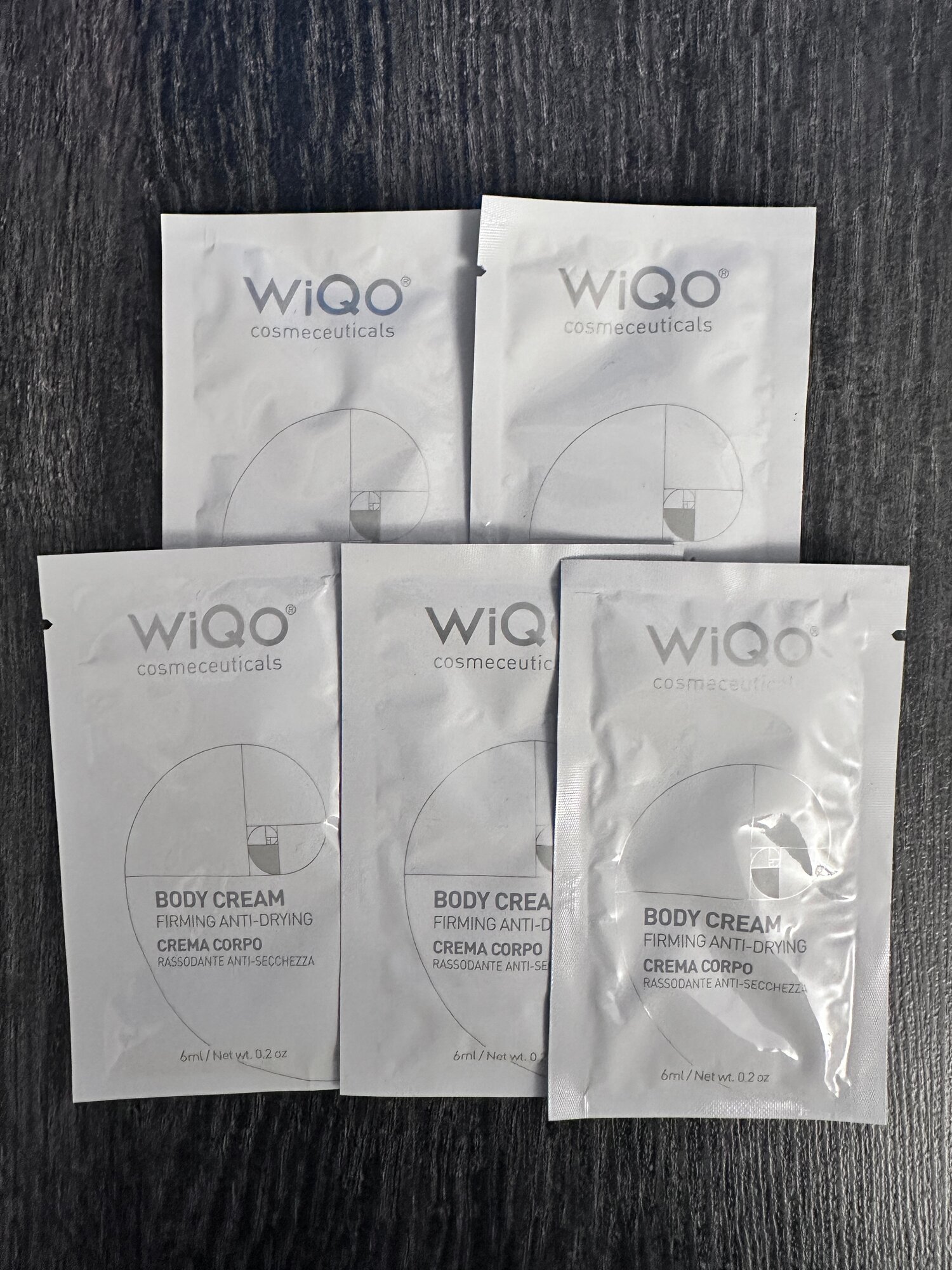 WiQo Elasticizing Anti-Drying Body Cream Укрепляющий эластичный крем для тела (пробник) 5 шт 6 мл