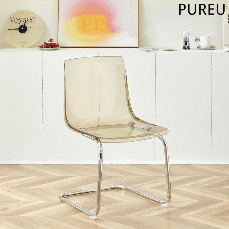 Акриловый прозрачный стул