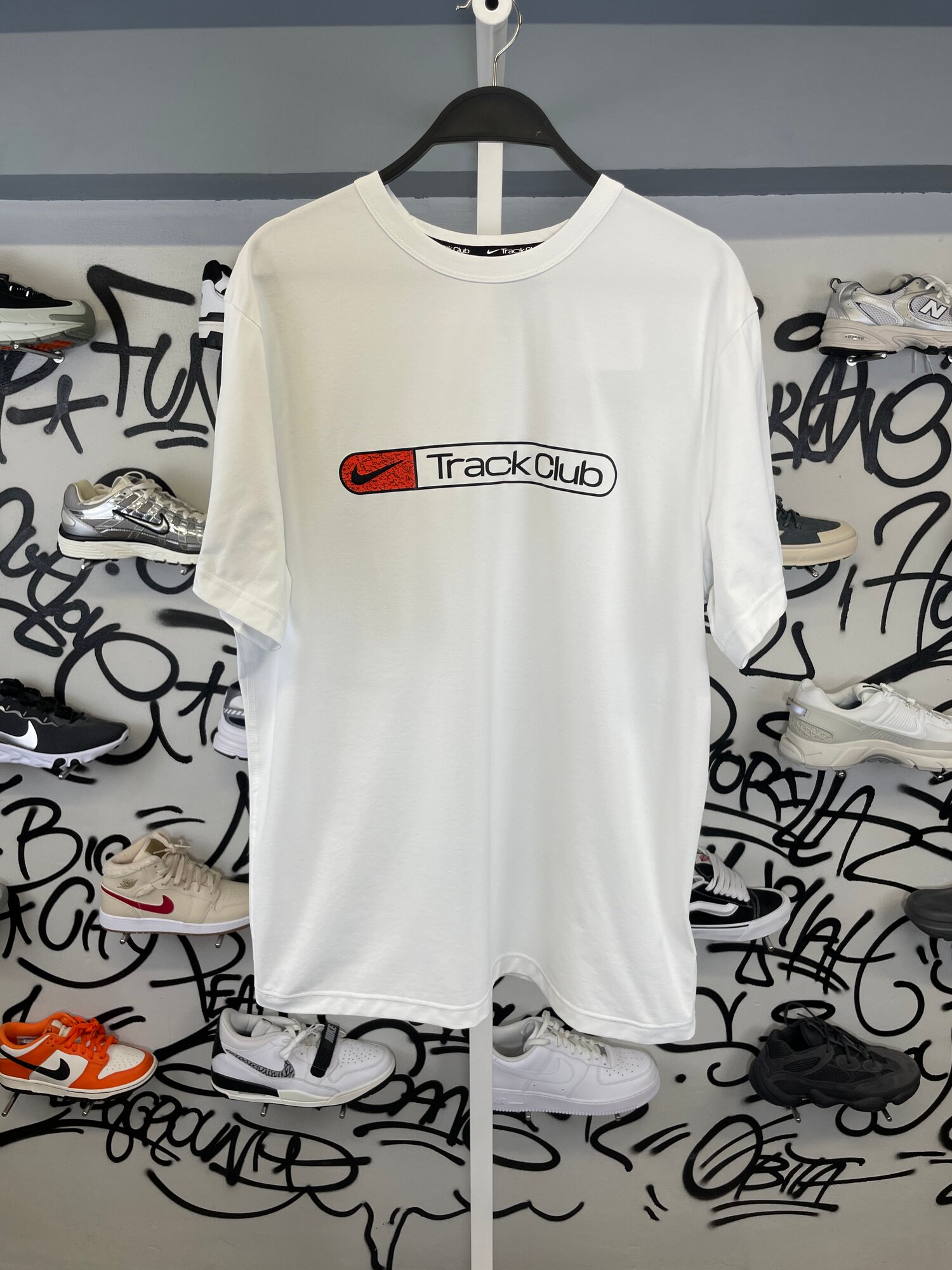 Футболка NIKE TEE DRI-FIT TRACK CLUB BASIC WHITE