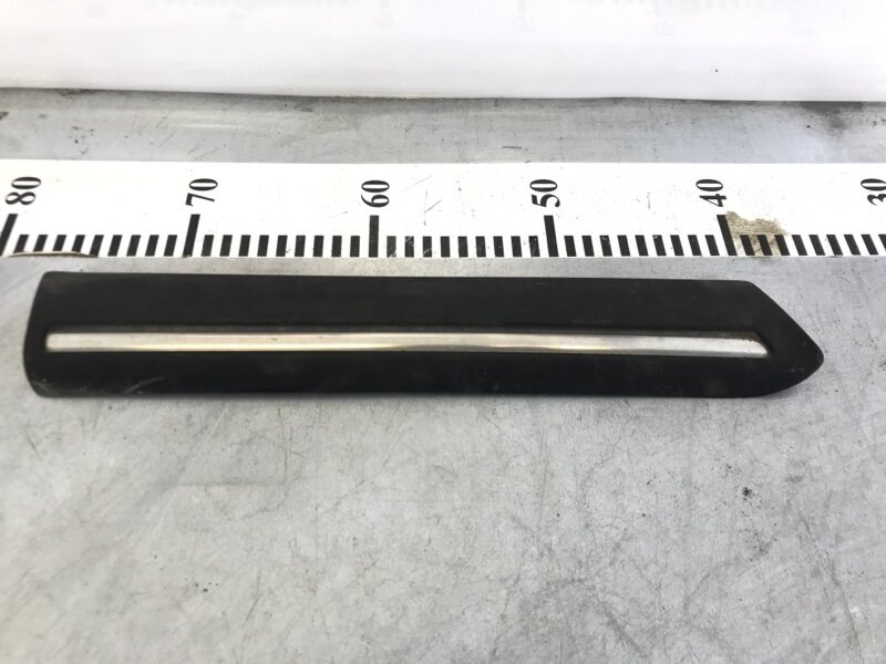 Молдинг крыла передний правый SAAB 9000 YS3C B234