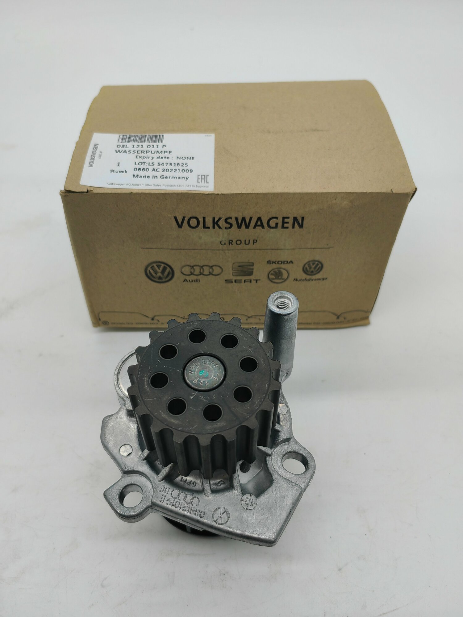 VAG Помпа VAG арт. 03L121011P