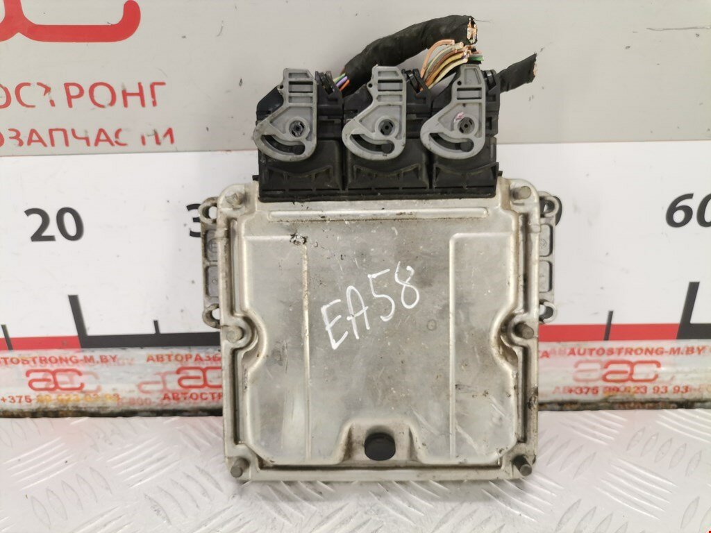 Блок управления двигателем Renault Laguna 2 8200039569 арт. 1045308
