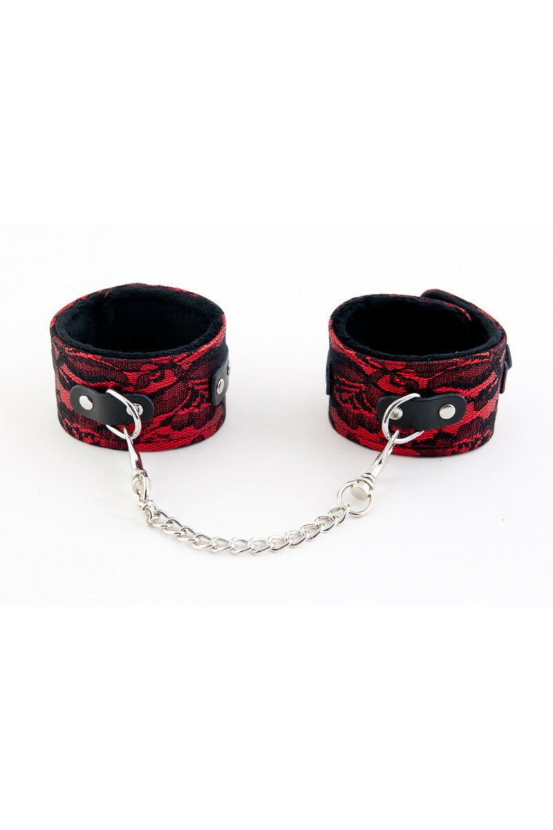 Кружевные поножи красные