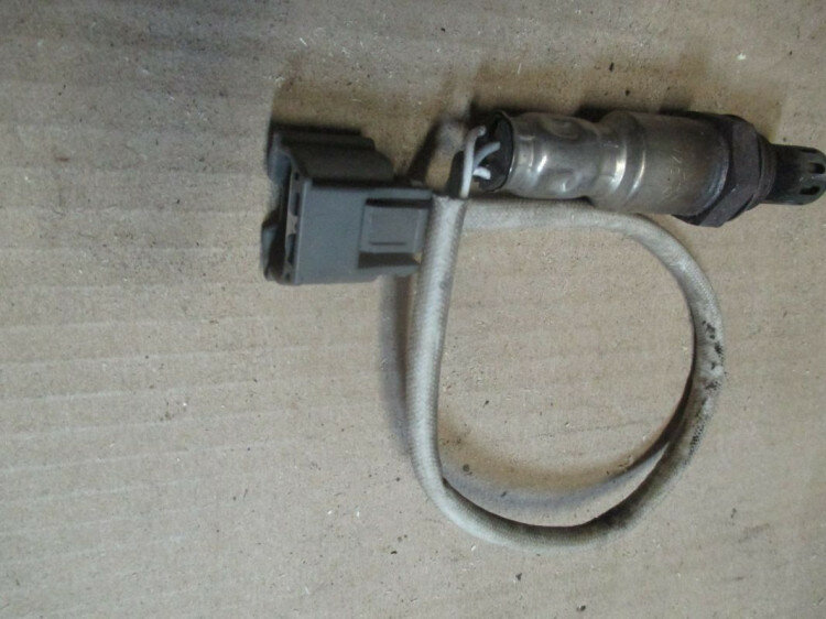 Датчик кислородный 226A01KT0A Ниссан Жук Ноут Кашкай Тиида 1,6 литра HR16DE - второй