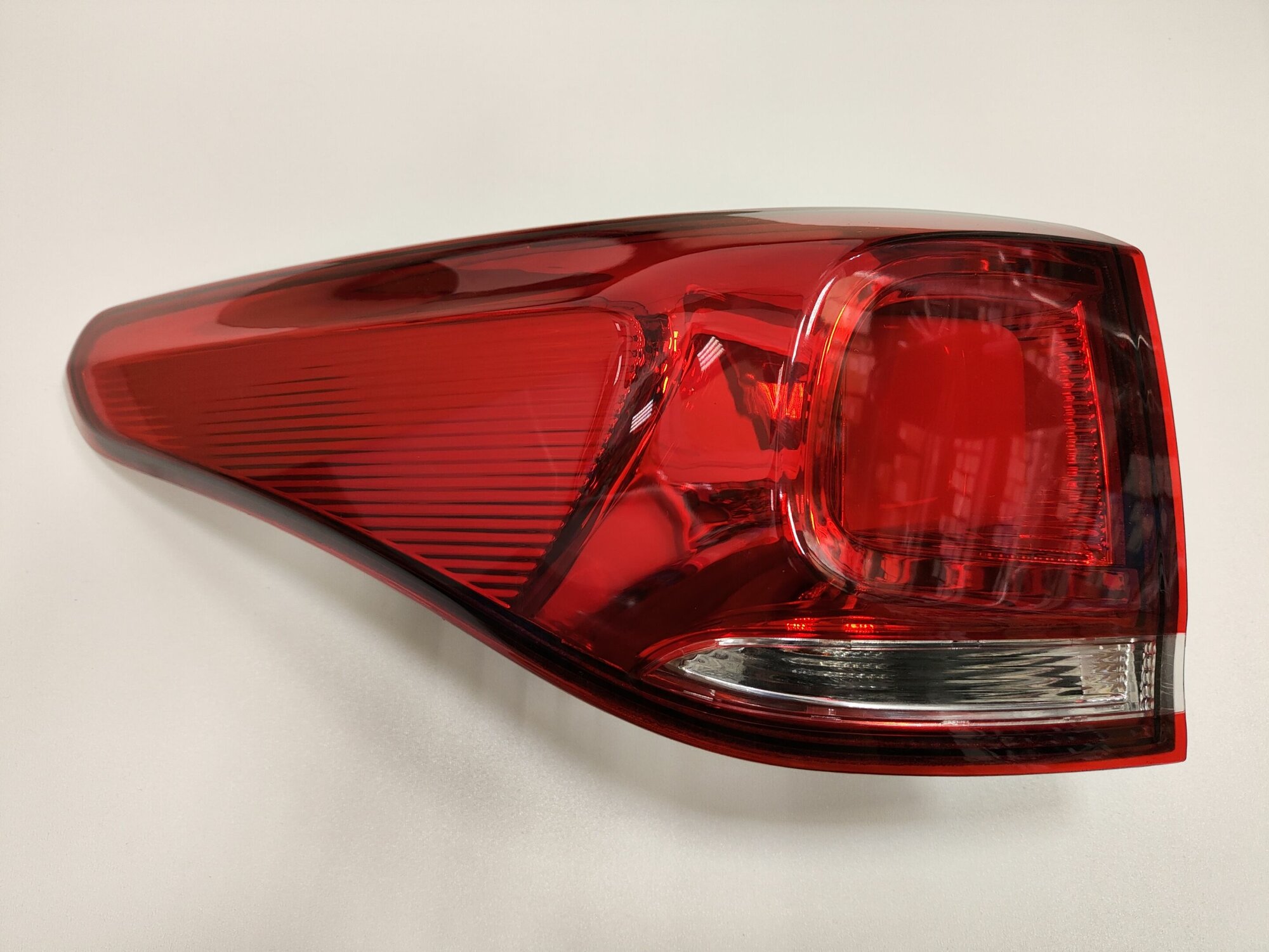 Фонарь задний левый (на крыле) Chery Tiggo 7 [2.0 16V CVT внедорожник] T154433010