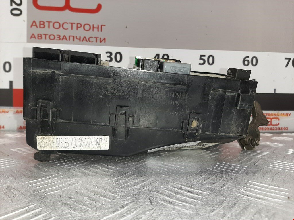 Блок предохранителей Ford Focus 2 1223183 арт. 938426