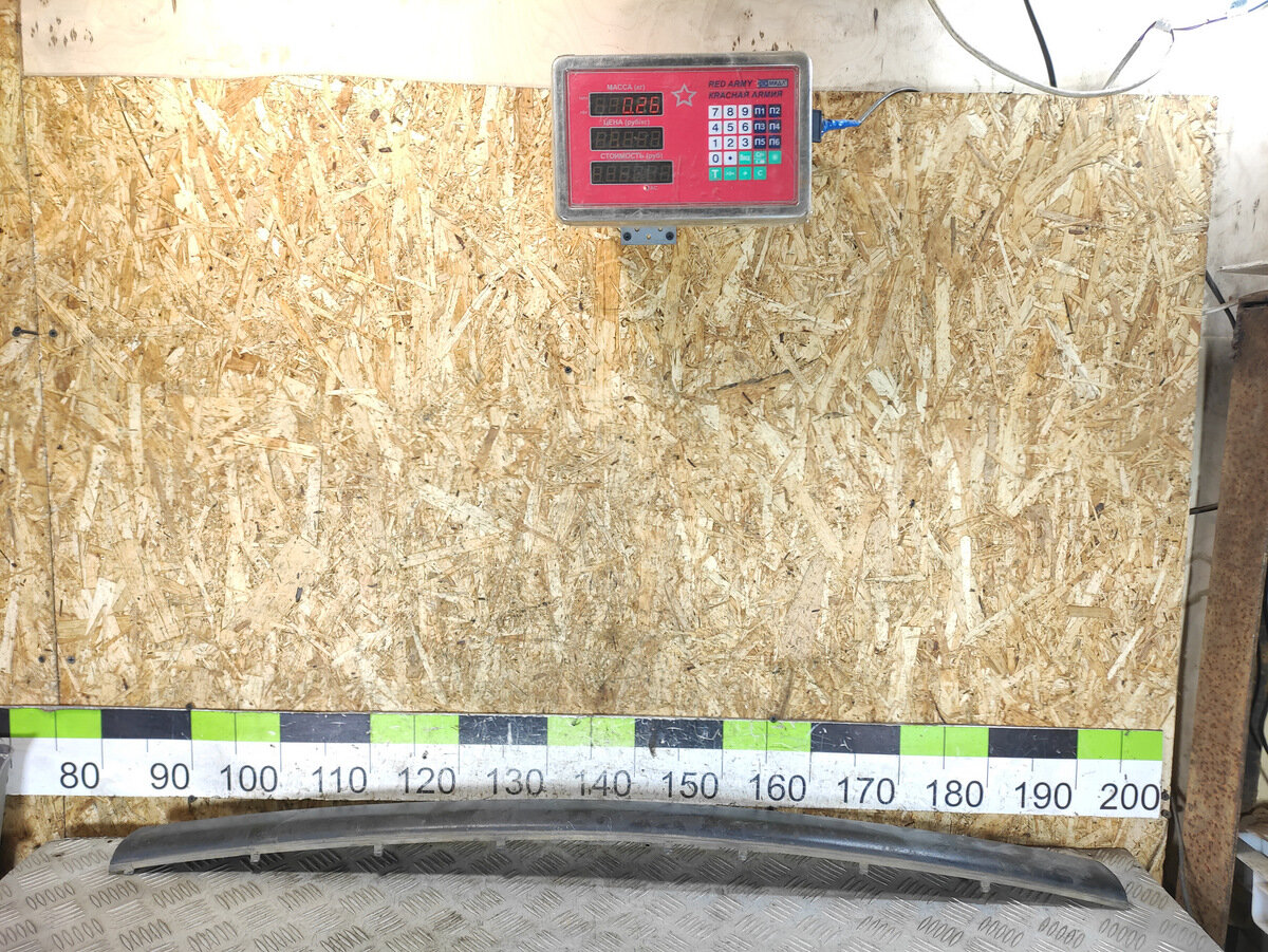 Молдинг VOLKSWAGEN Passat B5 3B5807423