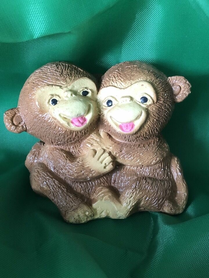 Фигурка Две обезьянки