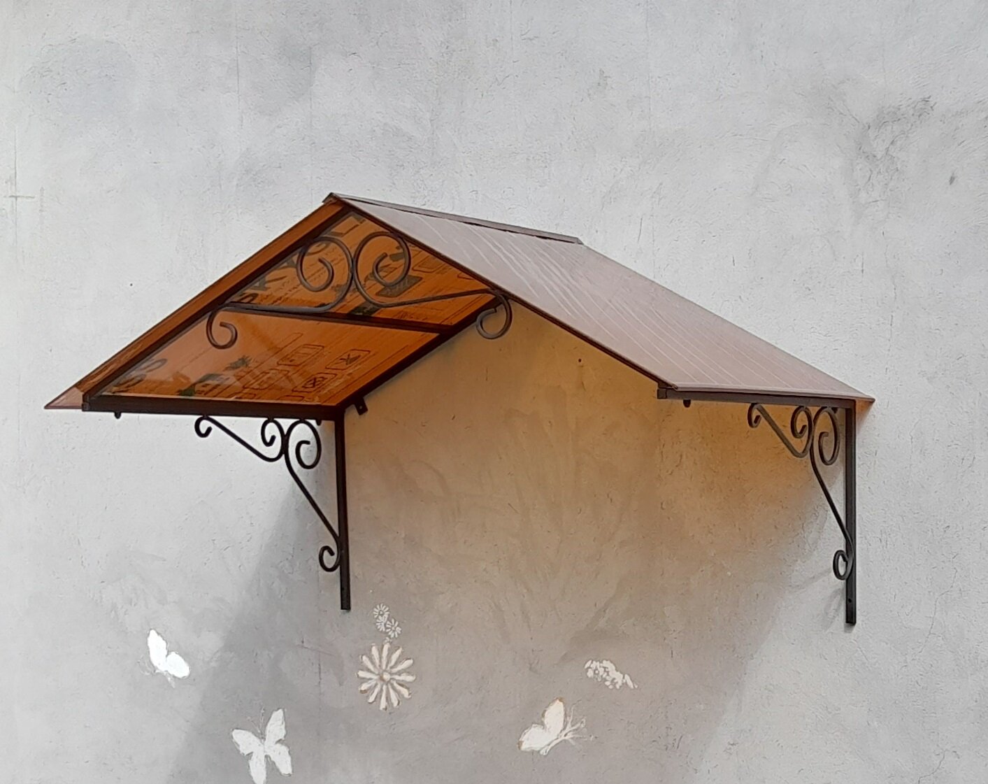 Козырек двухскатный над входом крыльцом для дома дачи atigro