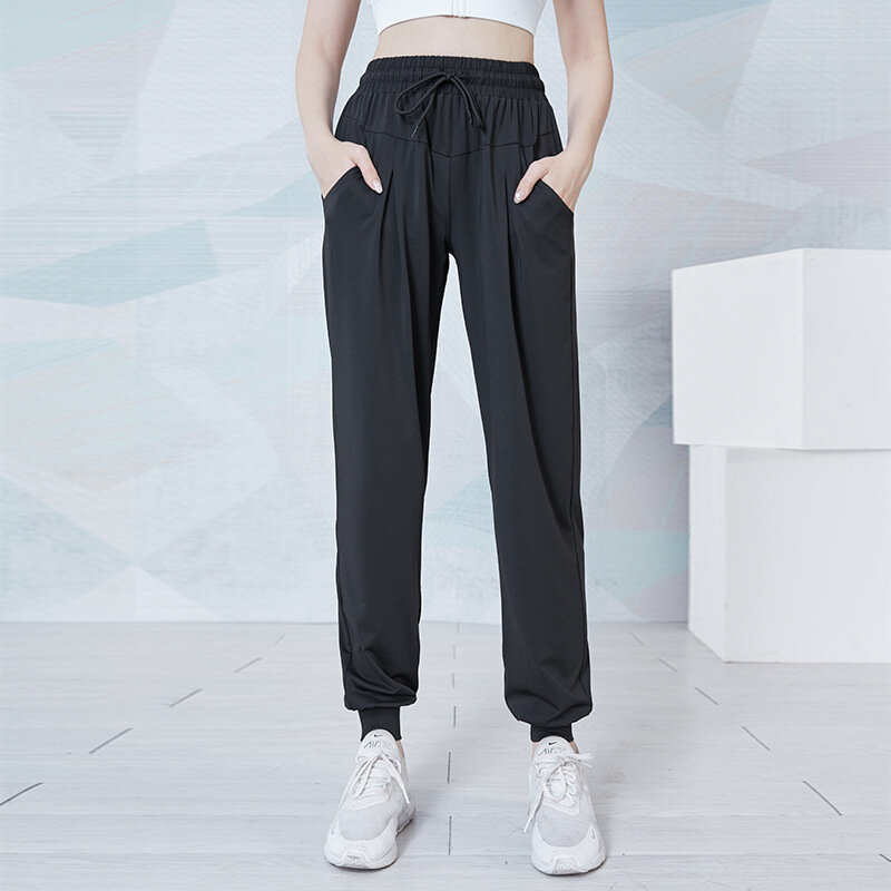 Брюки спортивные