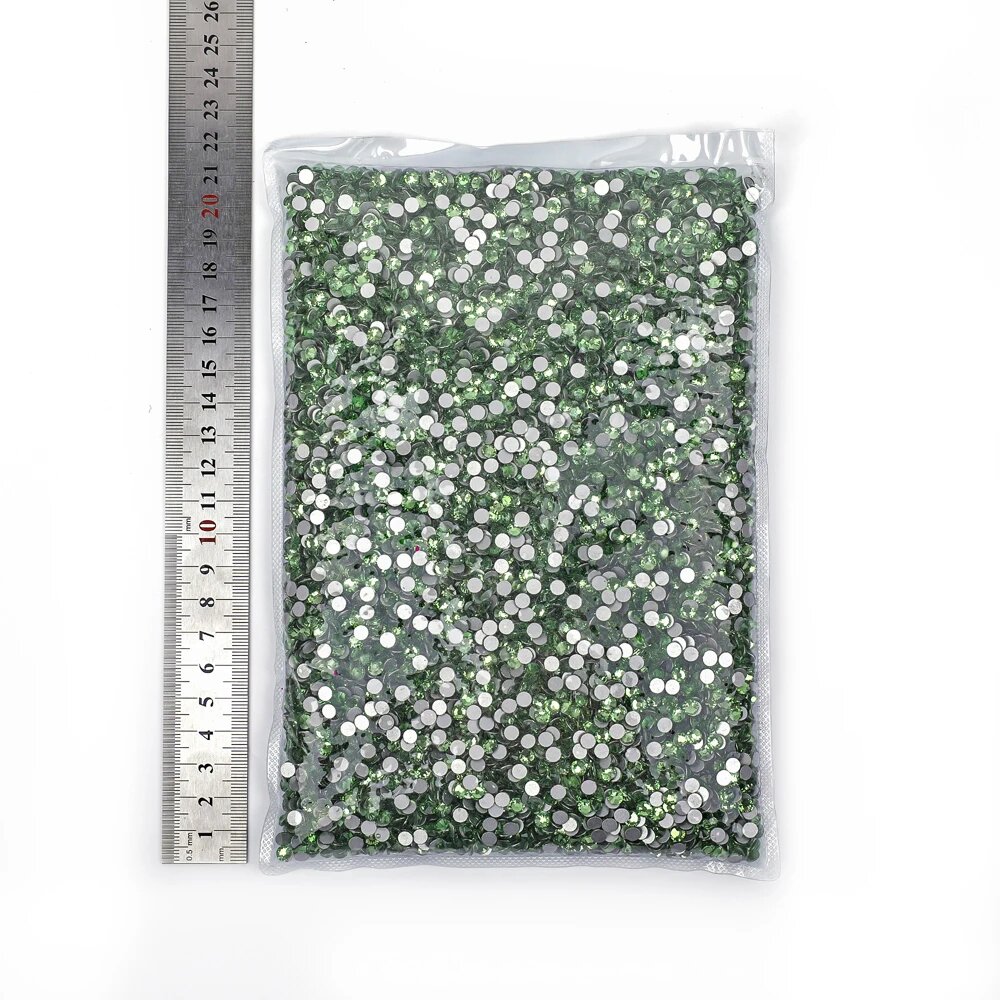 Стразы Nailsworld peridot, стеклянные SS3-SS20, 14400 шт.